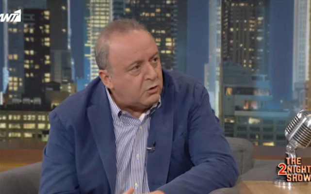 Δημήτρης Καμπουράκης: Η απόσυρση από τη δημοσιογραφία, η αναπηρία της ...